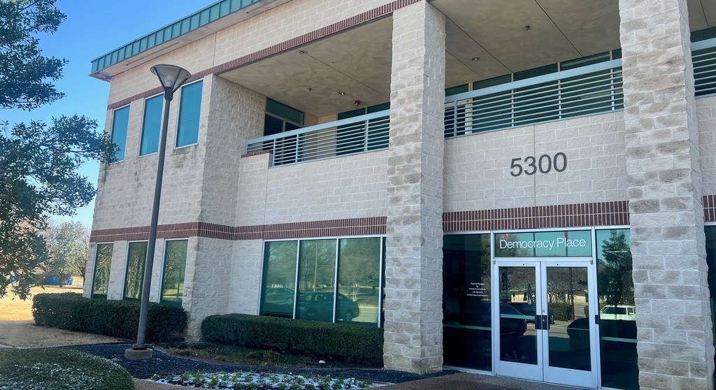 5300 Democracy Dr, Plano, Texas 75024 3592 Democracy Place