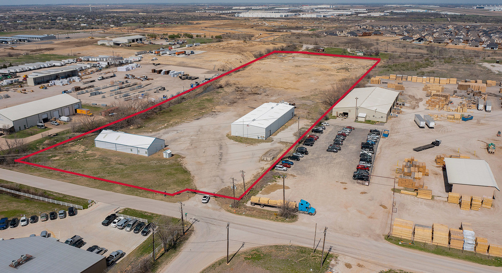 1817 Lacy Drive, Fort Worth, Texas 76177 1817 Lacy Drive
