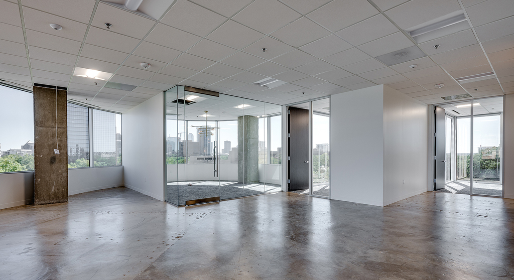 3800 Maple Avenue, Dallas, Texas 75219 IBC Plaza