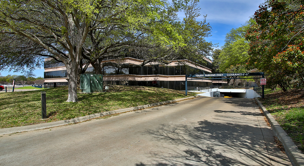 17300 N Dallas Parkway, Dallas, Texas 75248 Bent Tree Green